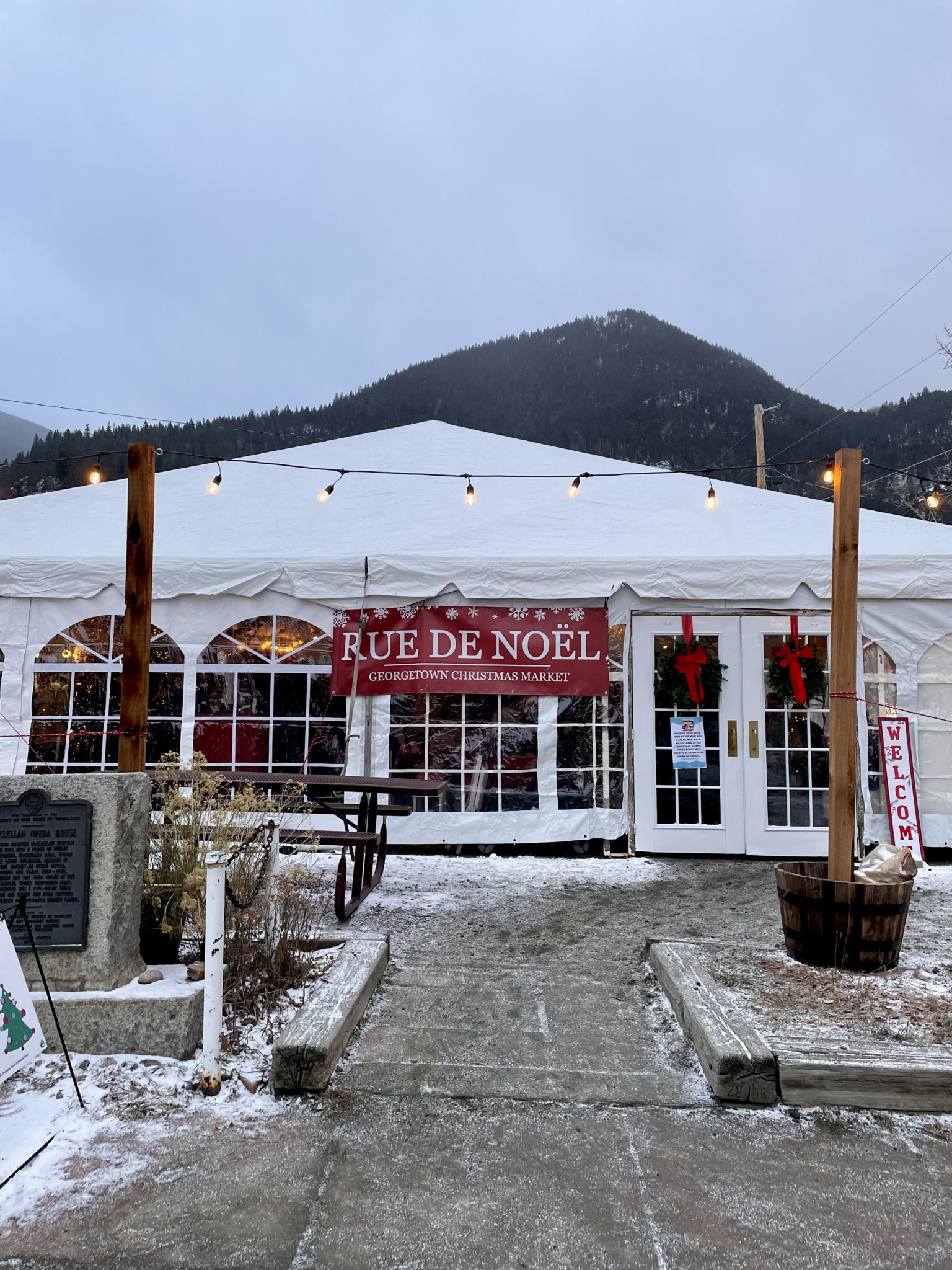 My Ultimate Guide to the Georgetown Christmas Market - kimcollective.com